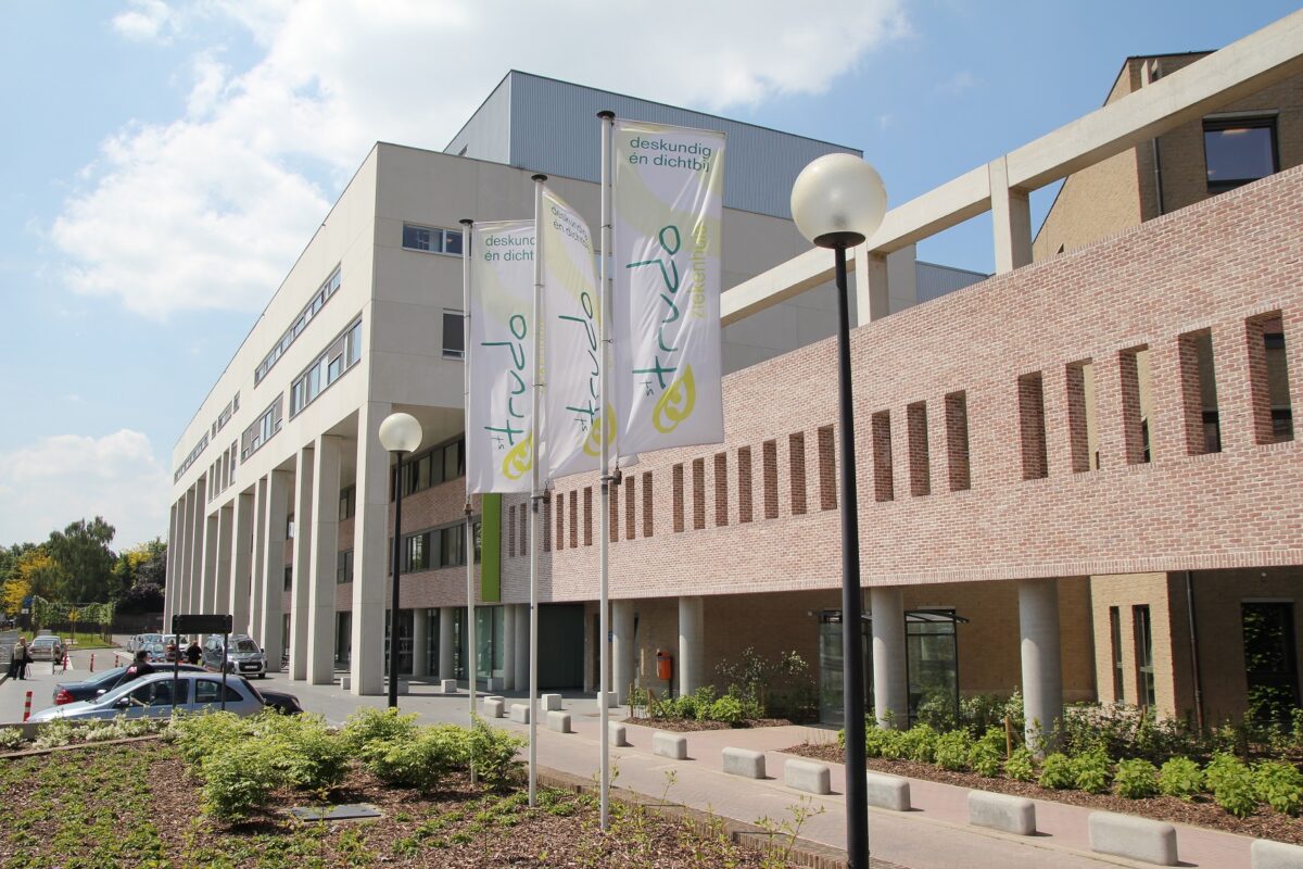 Sint-Trudo Ziekenhuis opent uniek hoofd-halscentrum - Truineer