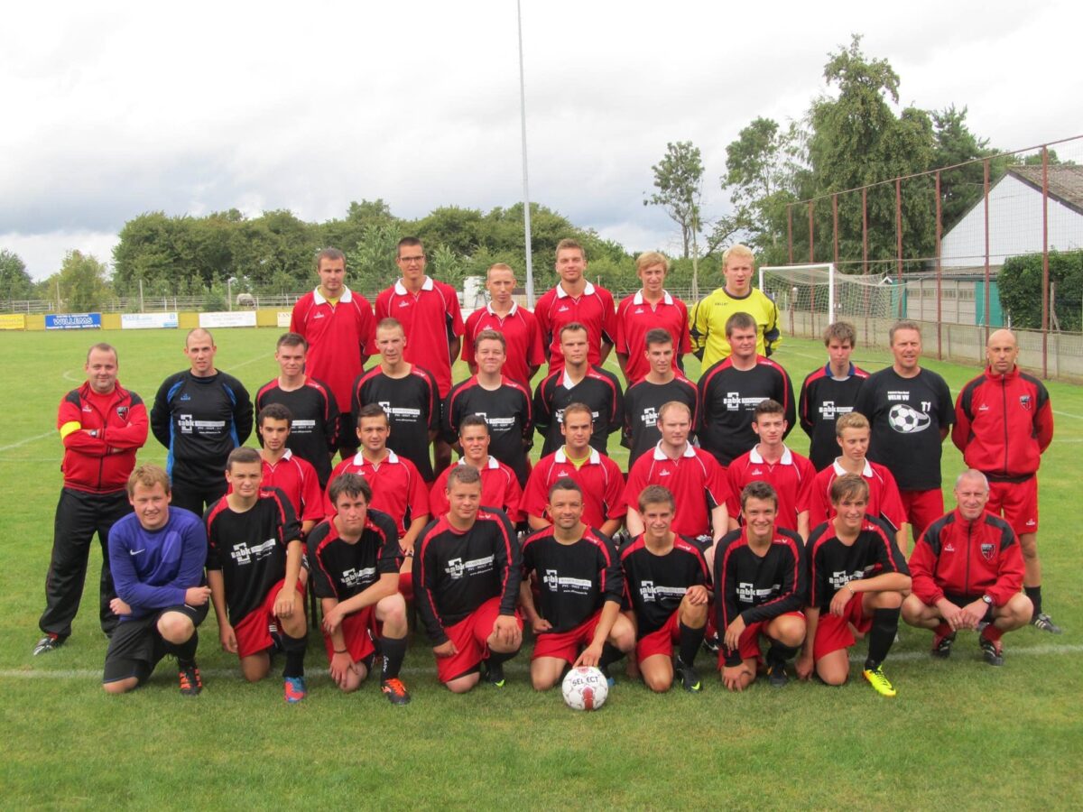 Velm VV, tien jaar geleden - Truineer