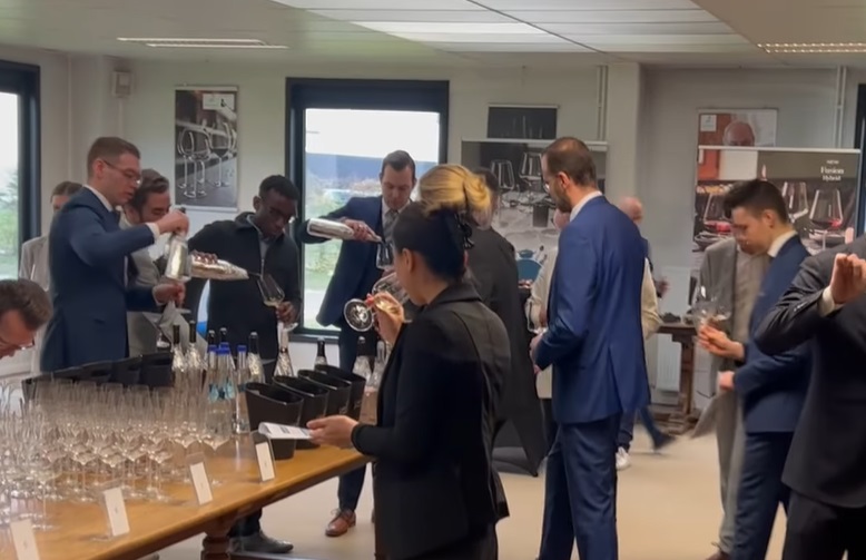 Twee sommeliers van ons genomineerd als 'Sommelier of the year 2024 ...